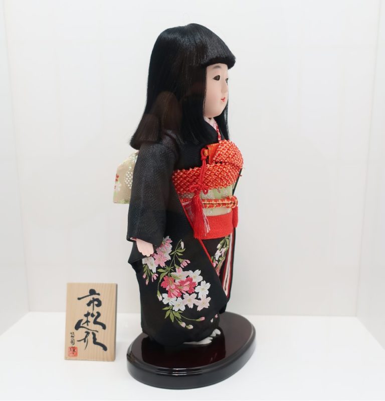 Japanese traditional Ichimatsu doll Standing - Dolls Museum Shop